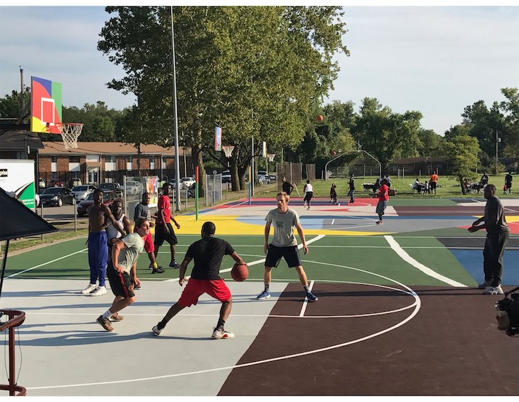 Must Hoop : Kinloch Park in St. Louis – Courts of the World
