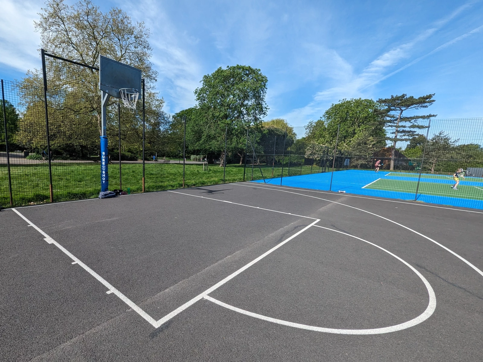 Basketball Courts in London – Courts of the World