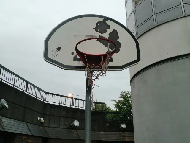 Glasgow Basketball Court: Caledonian University Outdoor – Courts of the ...