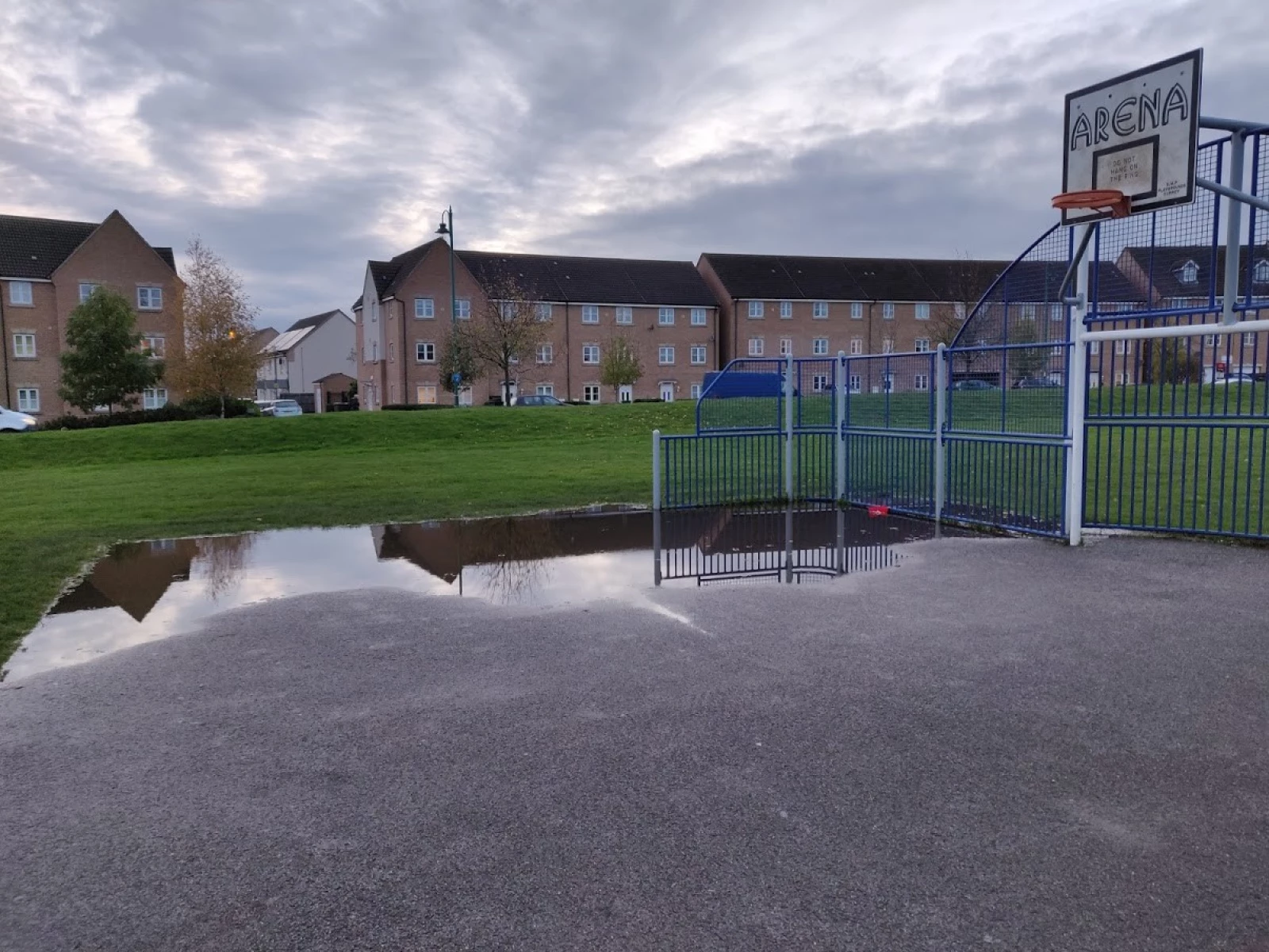 Peterborough Basketball Court: Hampton Hill – Courts of the World