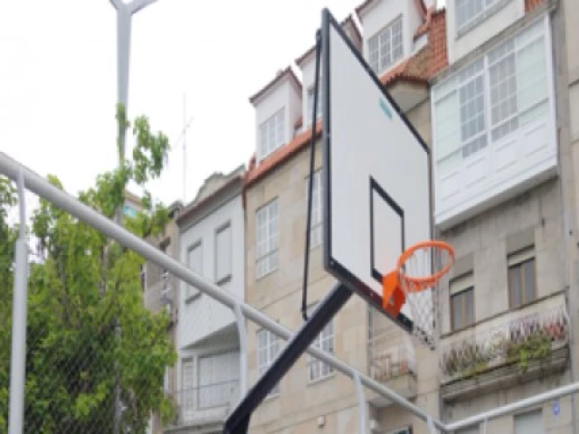 Vigo Basketball Court: Berbés – Courts of the World