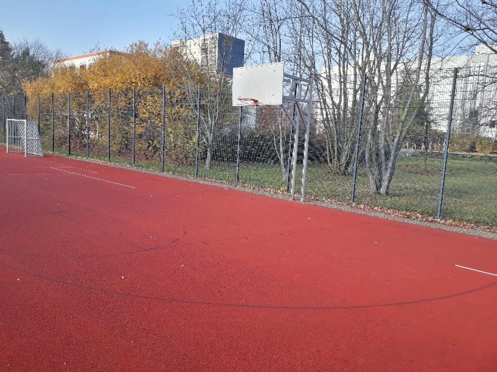 Berlin Basketball Court: Bayernring – Courts of the World