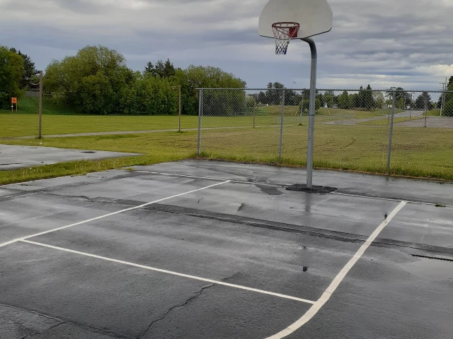 Thunder Bay Basketball Court: Current River Community Centre Courts ...
