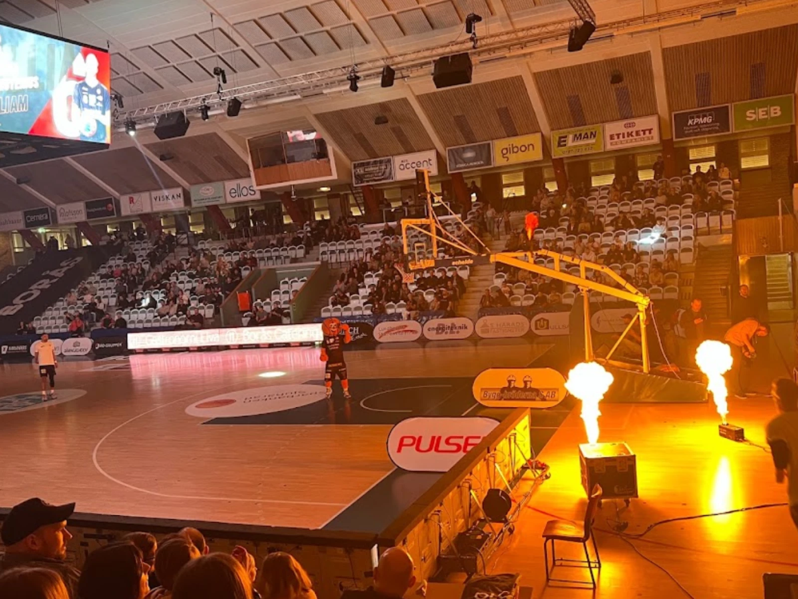 Borashallen – Basketball Court in Borås | Courts of the World
