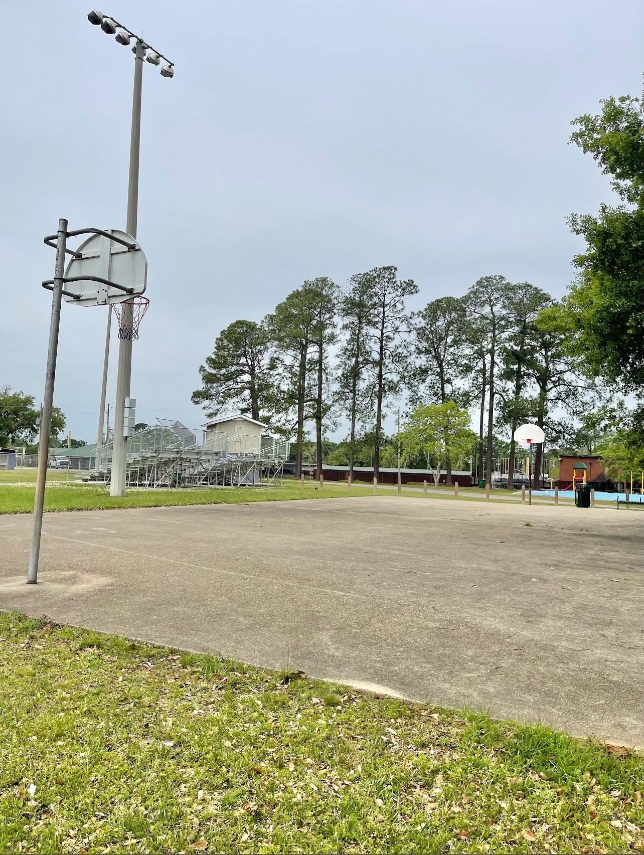 Baumhauer Park – Basketball Court in Mobile, AL | Courts of the World