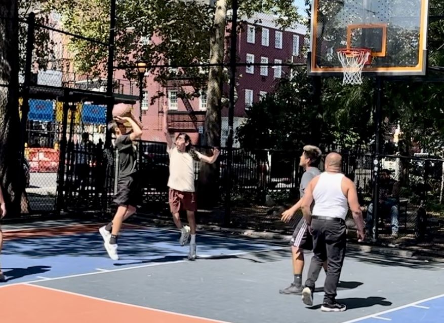 New York City, NY Terrain de basketball : The Cage – Courts of the World