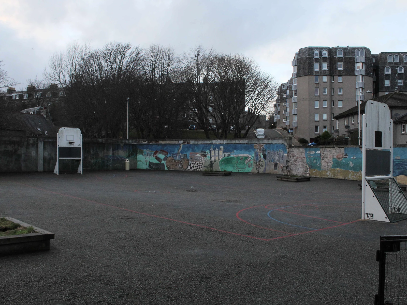 Aberdeen Basketball Court: Gilcomstoun Primary School – Courts of the World