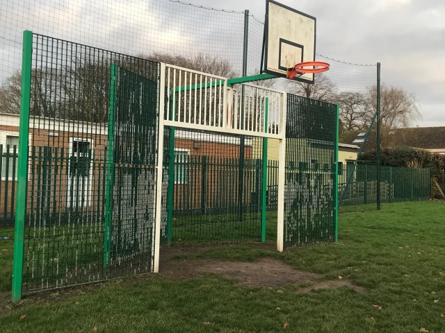 Basketball Courts in Goole – Courts of the World