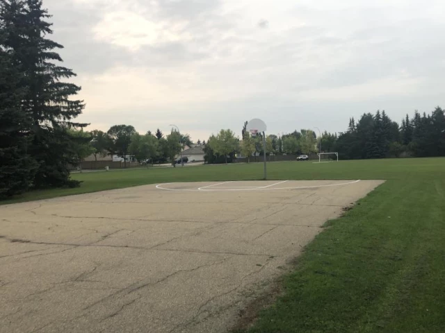 St. Albert Basketball Court: Erin Ridge Park – Courts of the World