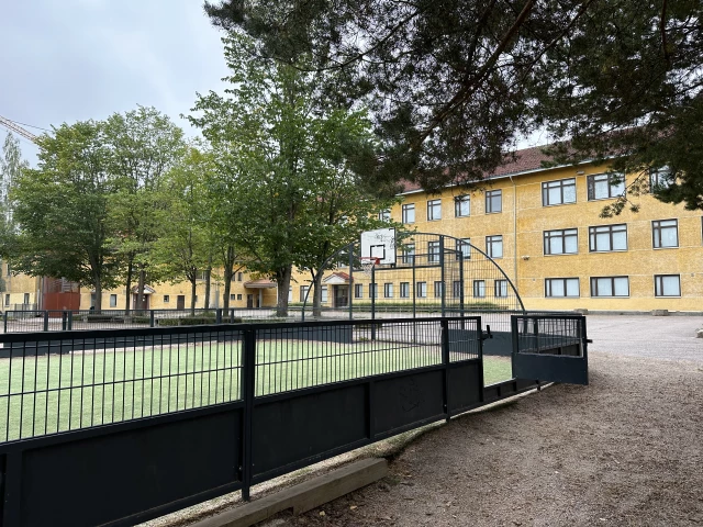Espoo Basketball Court: Niitty Basketball Court – Courts of the World