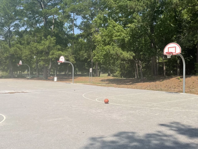 Florence, SC Basketball Court: McLeod Park – Courts of the World
