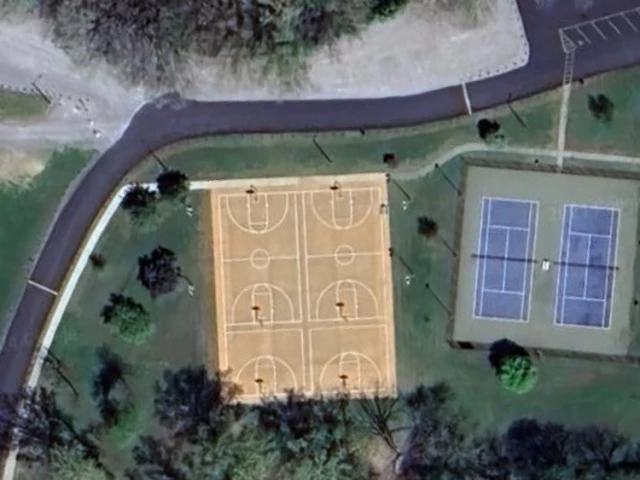 Best Basketball Courts in Benton, IL, United States – ‎1+ Courts ...