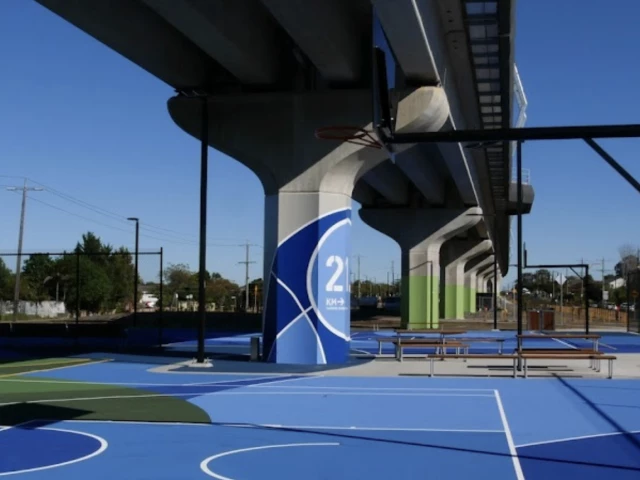 Basketball Courts in Clayton – Courts of the World