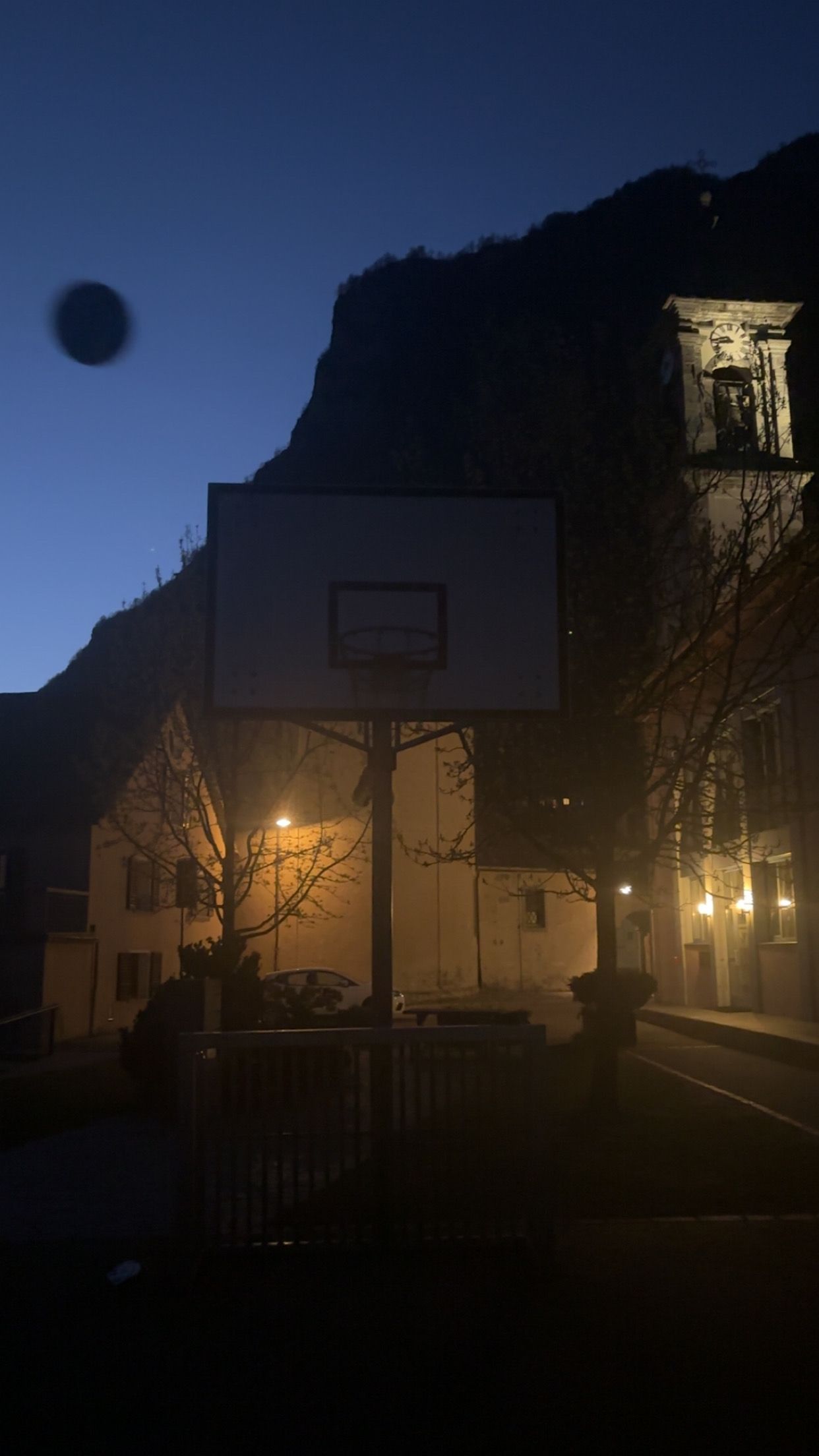 Basketball Courts in Cevio – Courts of the World