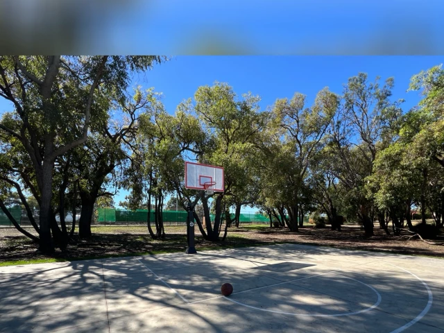 Best Basketball Courts in Woodvale, Australia – ‎3+ Courts | Courts of ...