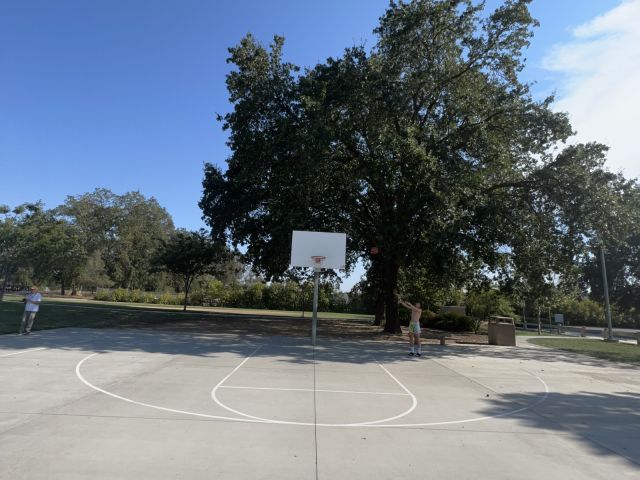 Corning, CA Basketball Court: Corning Park – Courts of the World