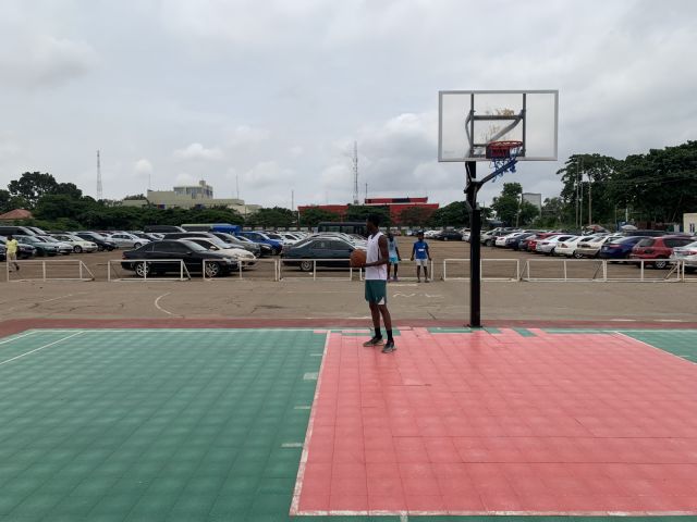 Abuja Basketball Court: Old parade ground – Courts of the World