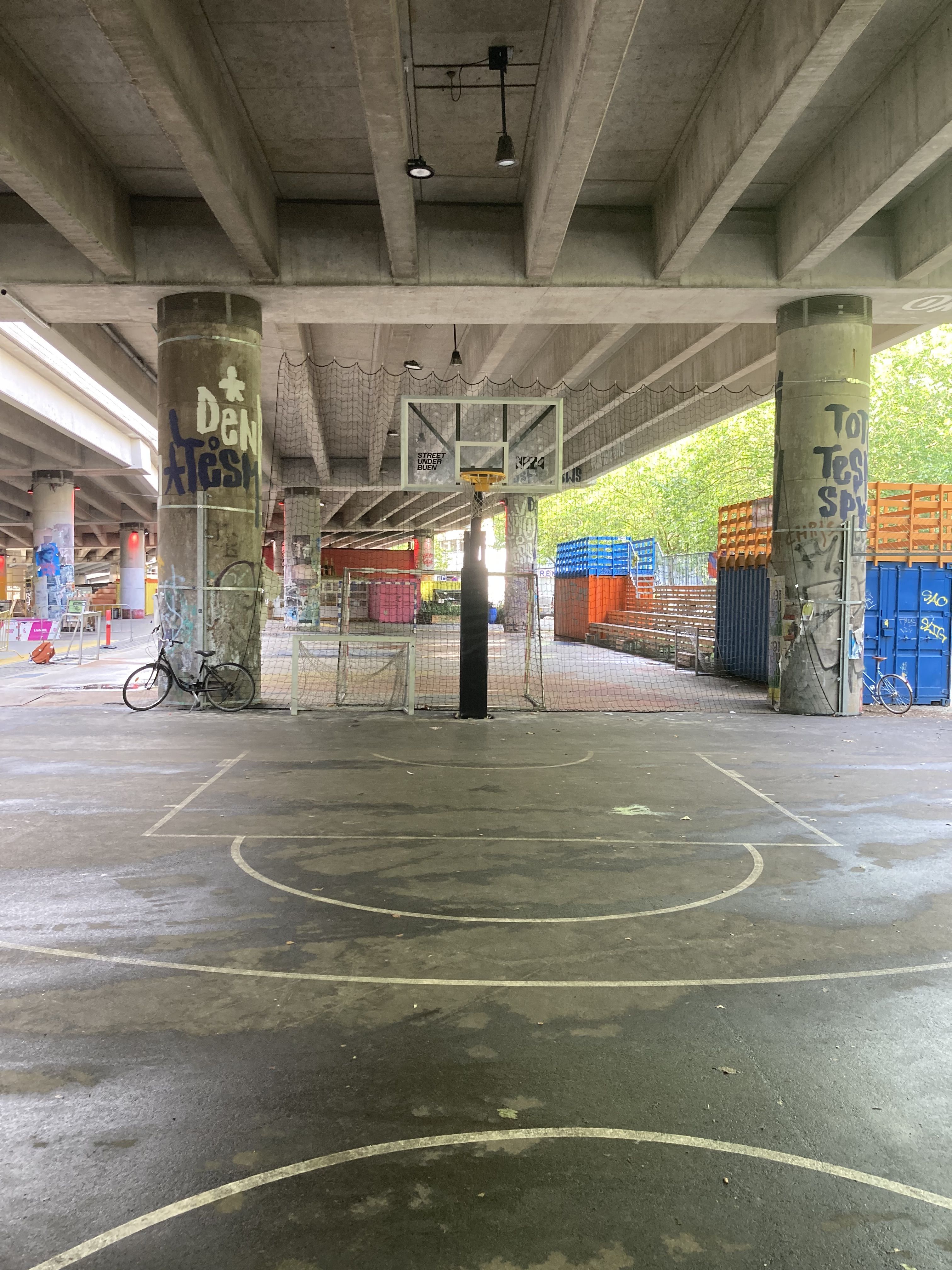 Frederiksberg Basketball Court: Under Buen full court – Courts of the World
