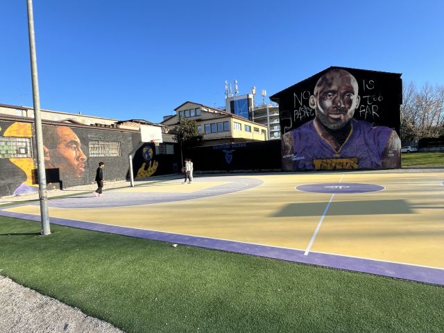 Playground in memory of KOBE BRYANT – Basketball Court in Padua ...