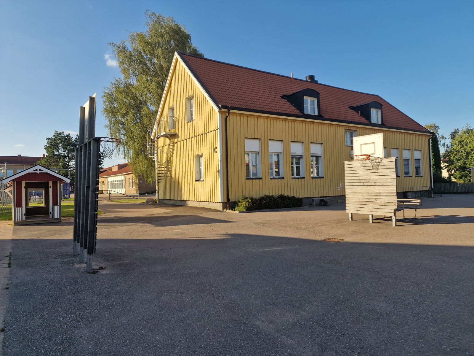 Nossebro Basketball Court: Nossebro Skola 3 – Courts of the World