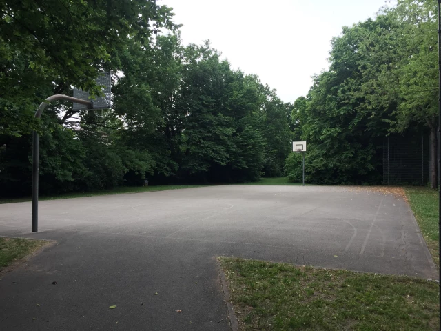 Munich Basketball Court: Basketballplatz – Courts of the World