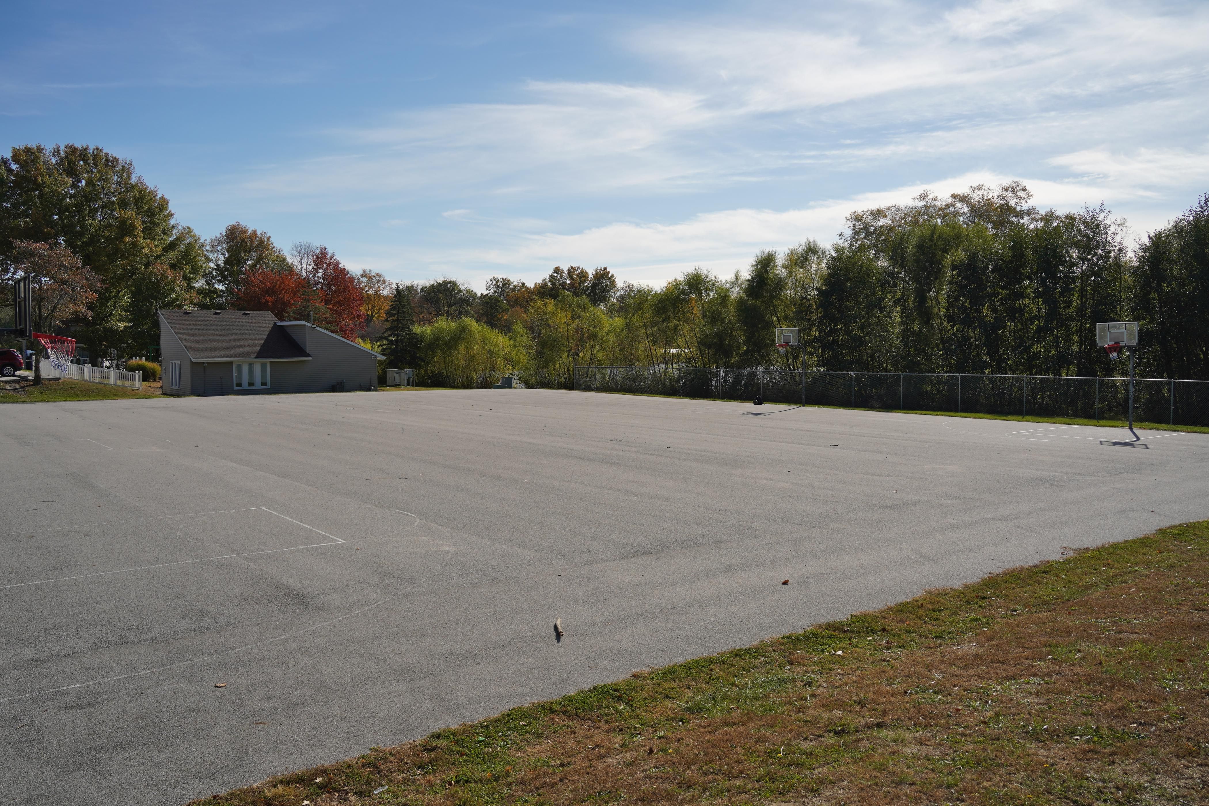 Woods Edge Basketball Courts – Basketball Court in West Lafayette, IN ...
