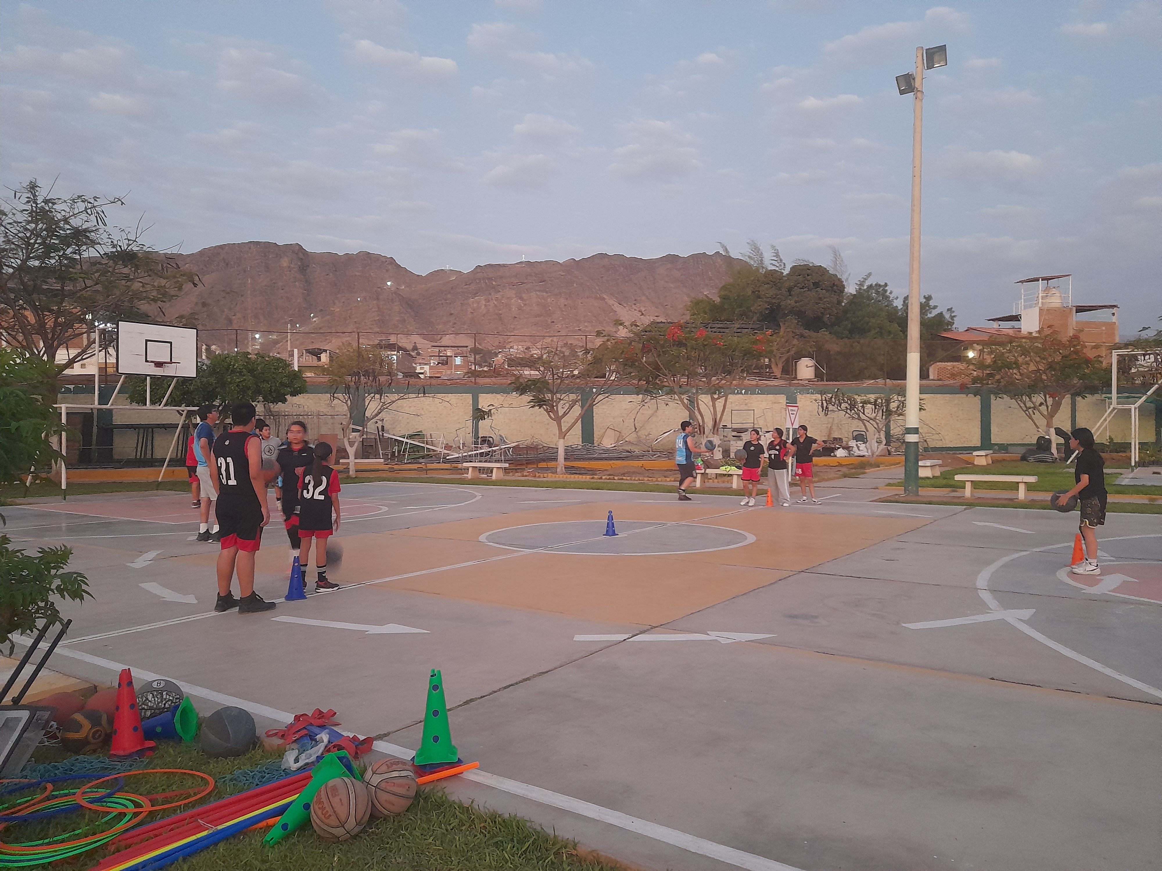Best Basketball Courts in Chepen, Peru – ‎1+ Courts | Courts of the World