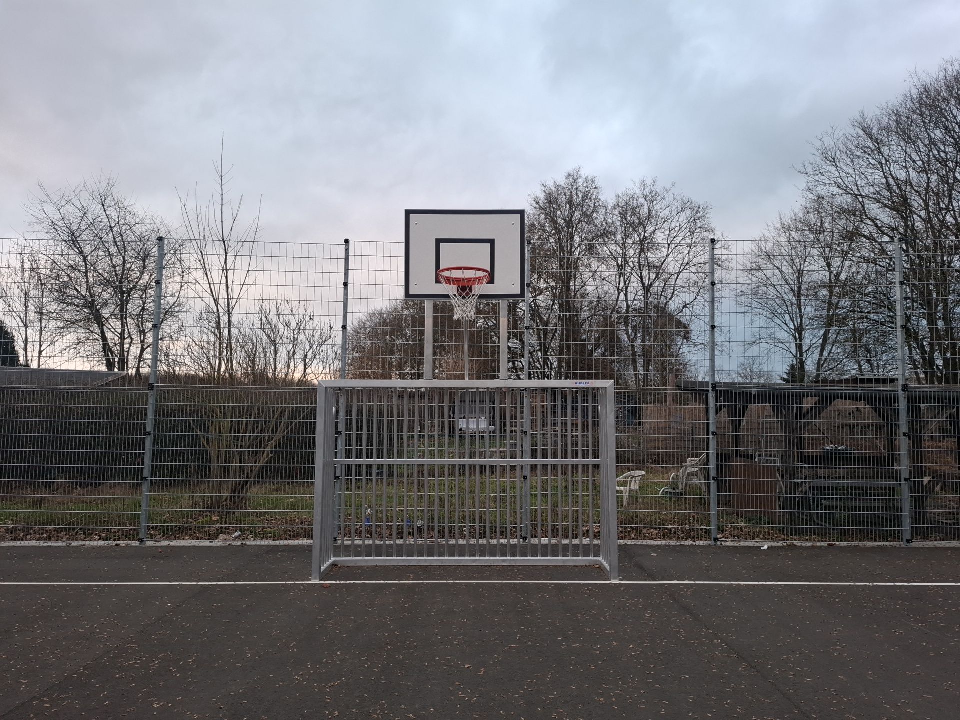 Giessen Basketball Court: Basketballplatz – Courts of the World